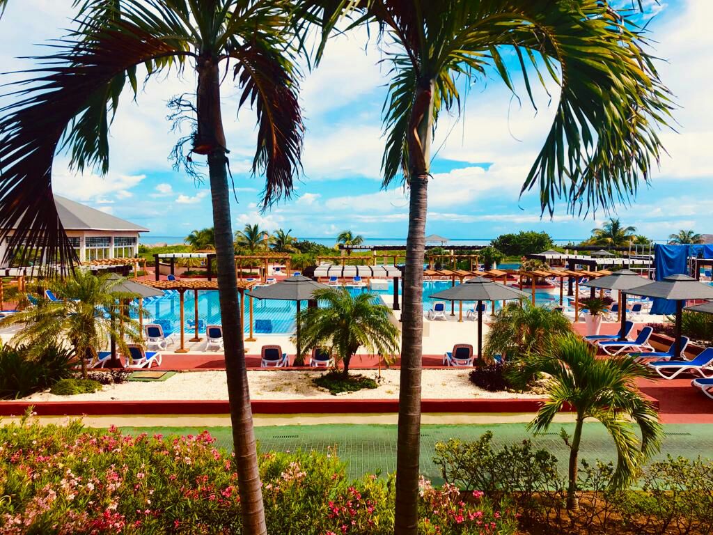 Celebra aniversario Hotel Pullman Cayo Coco en Jardines del Rey